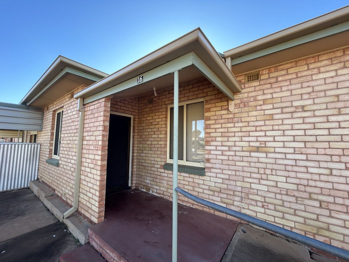 16 Brook Street, Whyalla Stuart SA 5608 - House For Rent - $240 | Domain