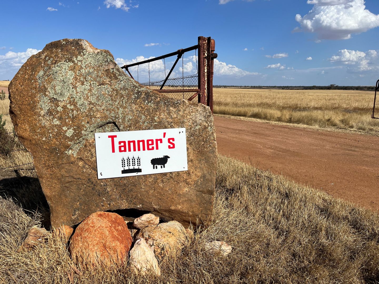 . 'Tanners', Kununoppin WA 6489 - Specialist Farm for Sale - $1,050,000