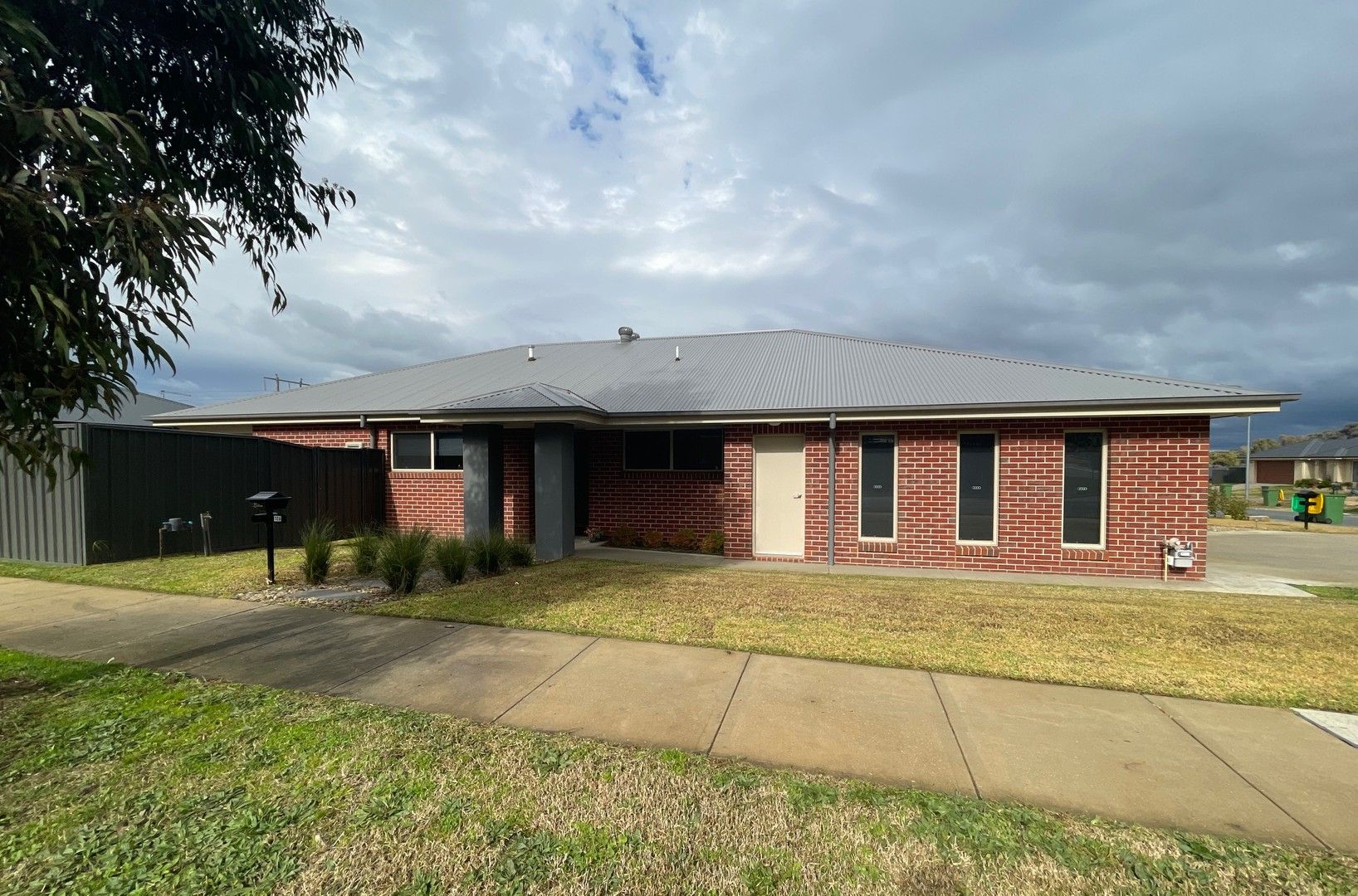 30a Nevada Street, Springdale Heights NSW 2641 - Townhouse For Rent ...