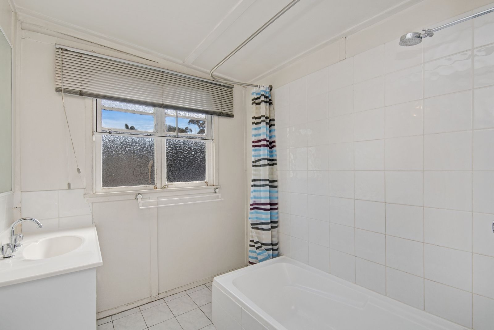 4 Ewan Street, Margate QLD 4019 - House For Rent - $350 | Domain