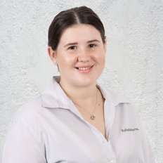 Halle Robertson | Raine & Horne Umina Beach & Woy Woy | Real Estate ...