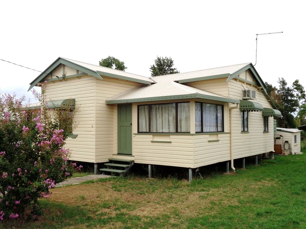 Miles QLD 4415 - 3 beds house for Sale, $175,000 - 2018335852 | Domain