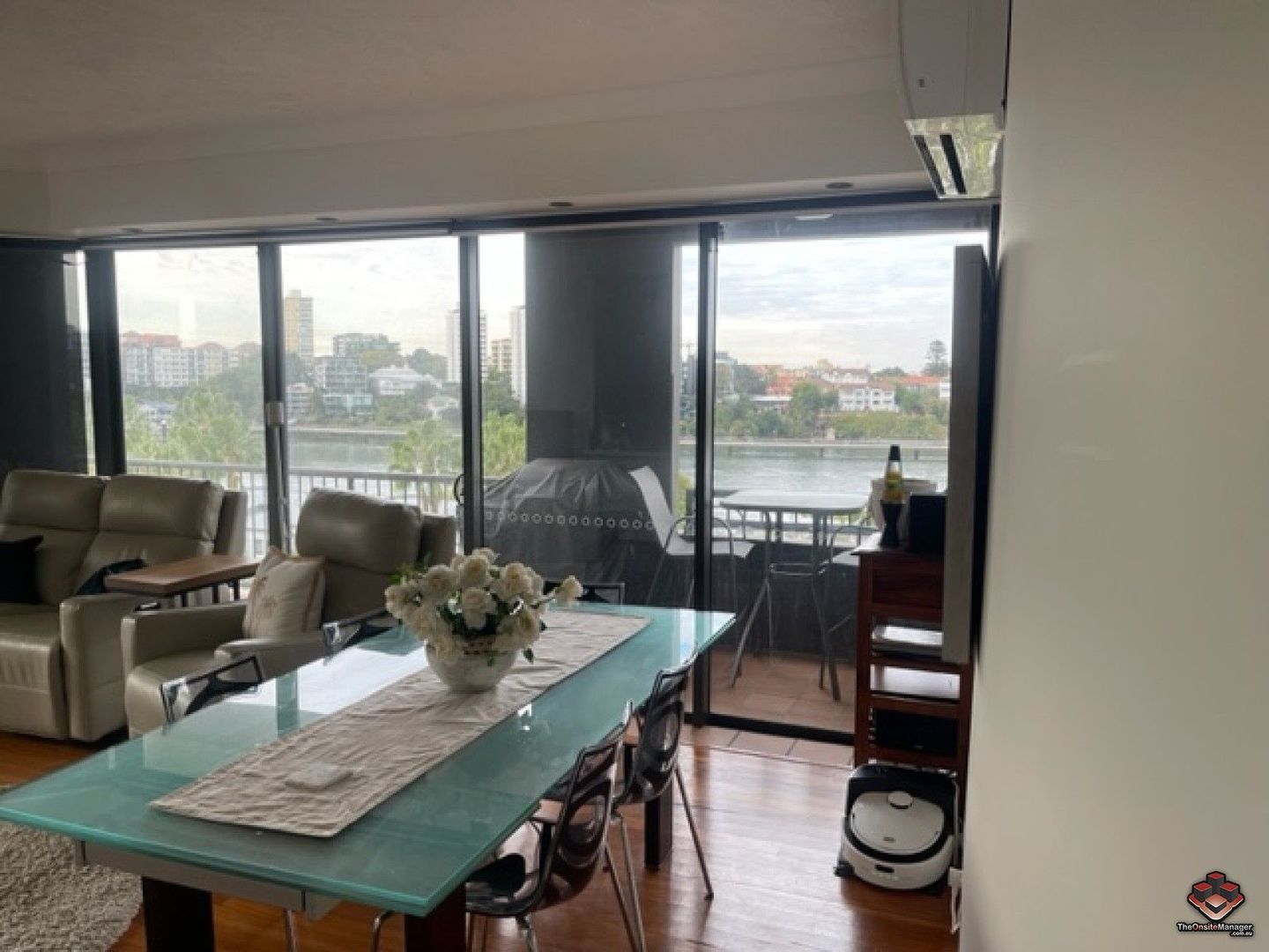 Kangaroo Point QLD 4169 - 3 beds apartment for Rent, $950 - 16558809 ...