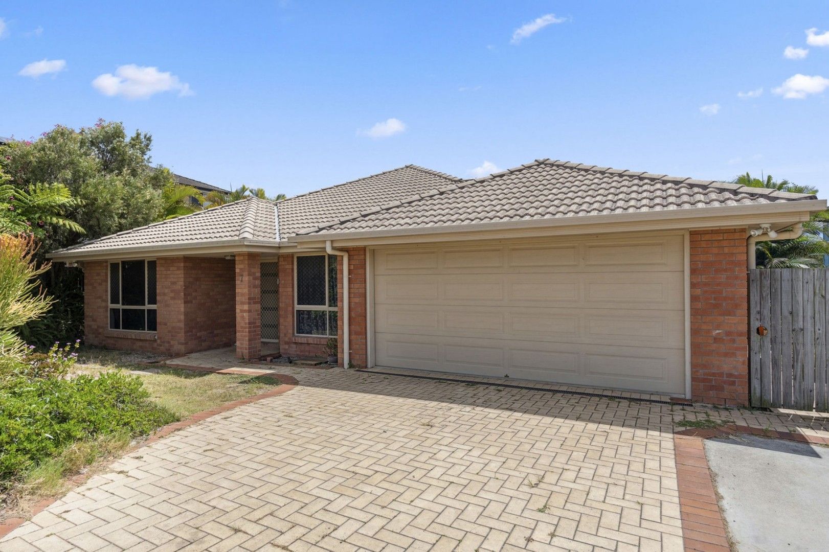 7 Taylor Place, Mackenzie QLD 4156 - House For Rent | Domain