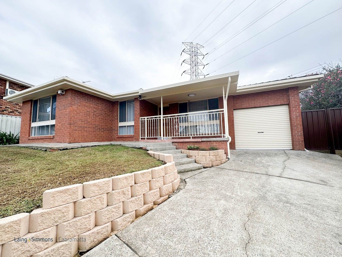 3 Landy Close, Edensor Park NSW 2176 - House For Rent | Domain