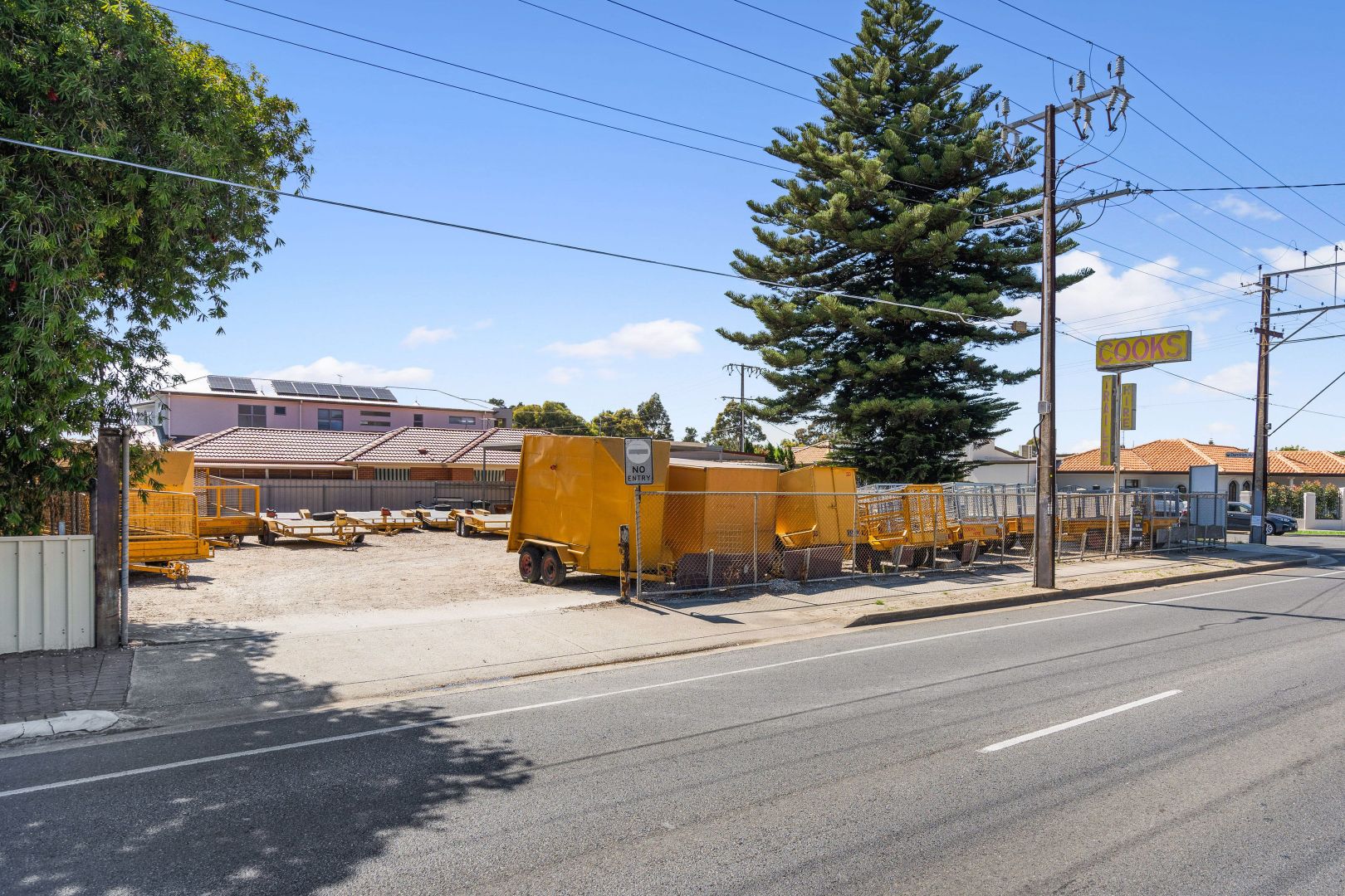 1 Dumfries Avenue, Seaton SA 5023 | Domain