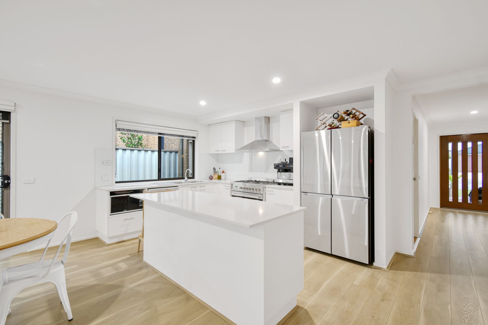 Sold 11 Cockatoo Road, Pakenham VIC 3810 on 21 Sep 2022 - 2018035670 ...