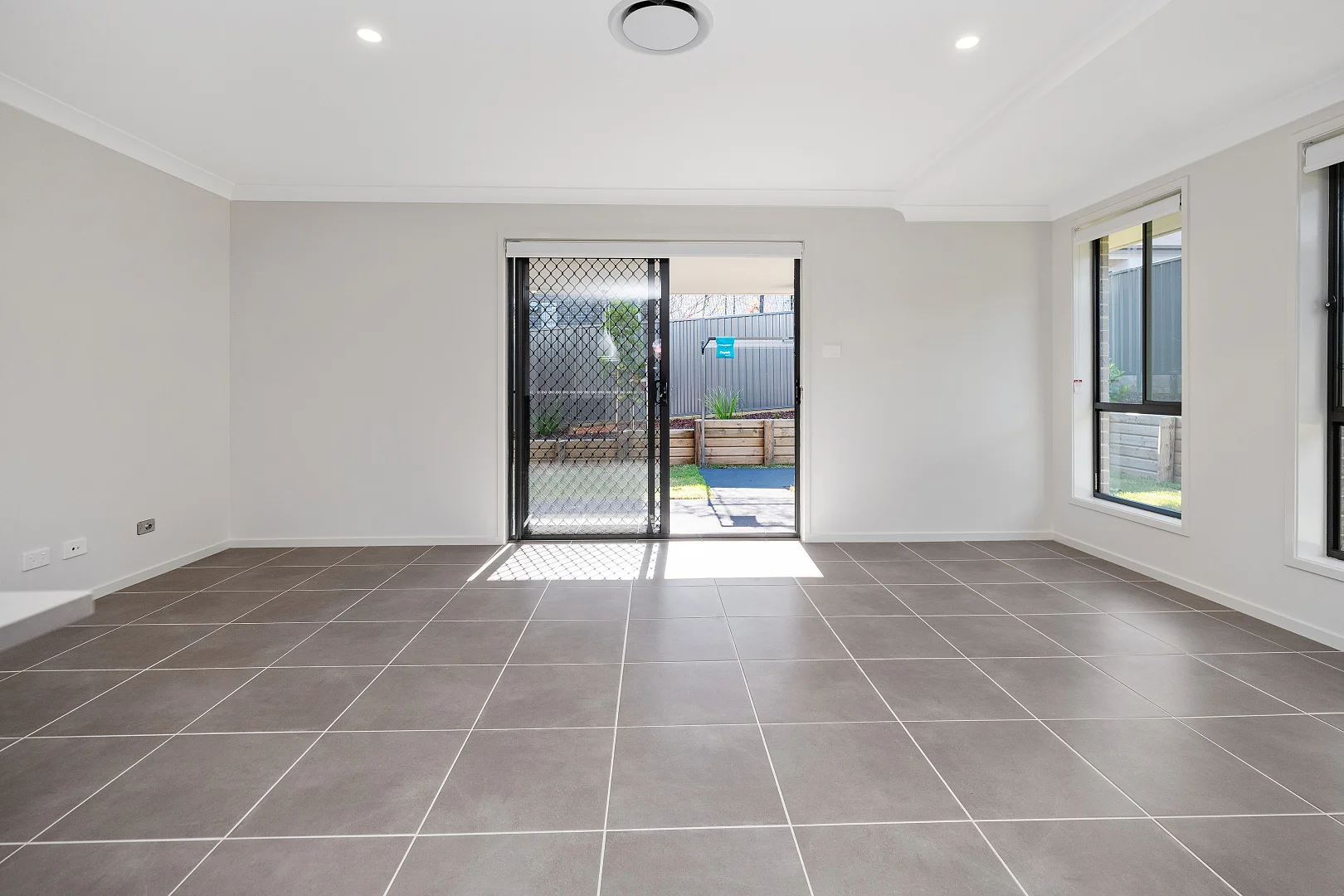 2/19 Pioneer Drive, Morisset NSW 2264 - Duplex For Rent | Domain