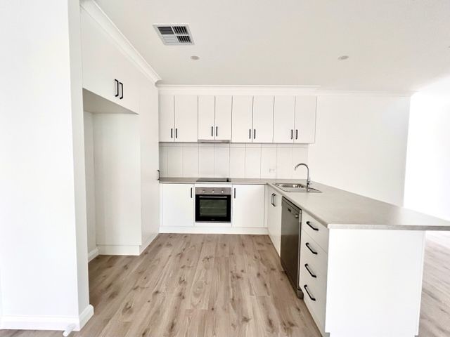 4 Sutterby Place, Red Cliffs VIC 3496 - House For Rent | Domain