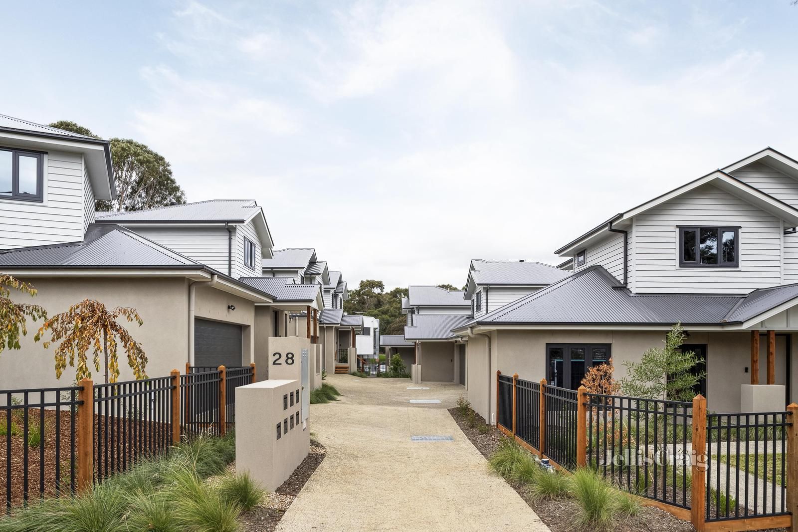 2/28 Glenauburn Road, Lower Plenty VIC 3093 | Domain