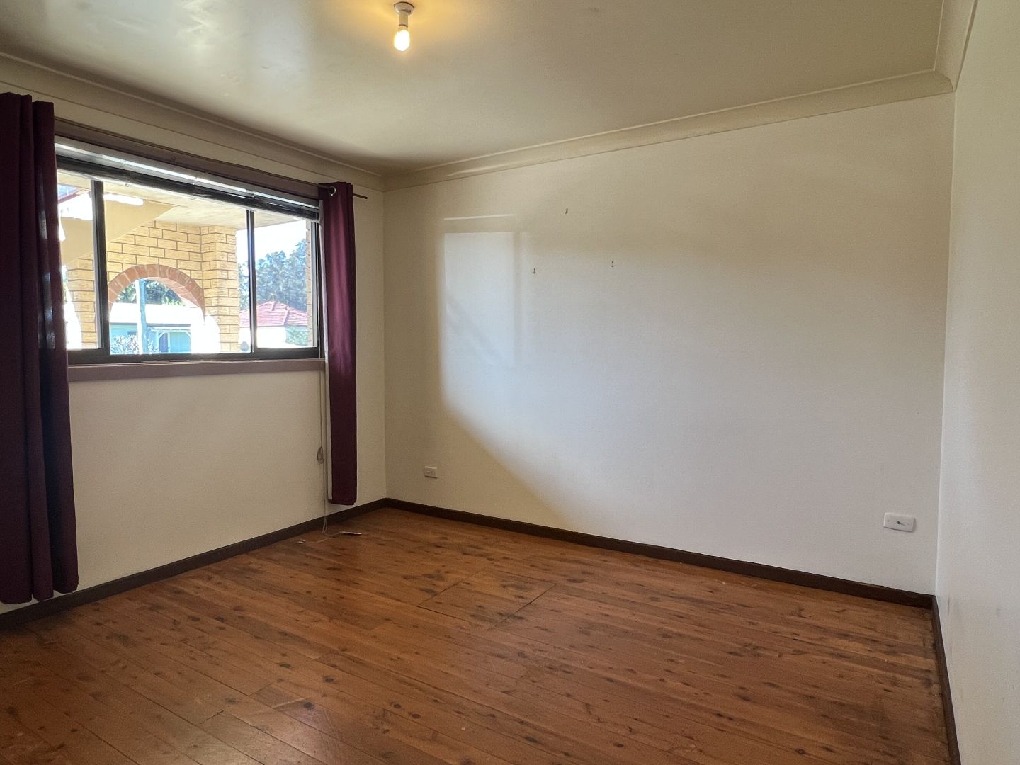 2/3 Lakeview Parade, Primbee NSW 2502 - Apartment For Rent - $375 | Domain