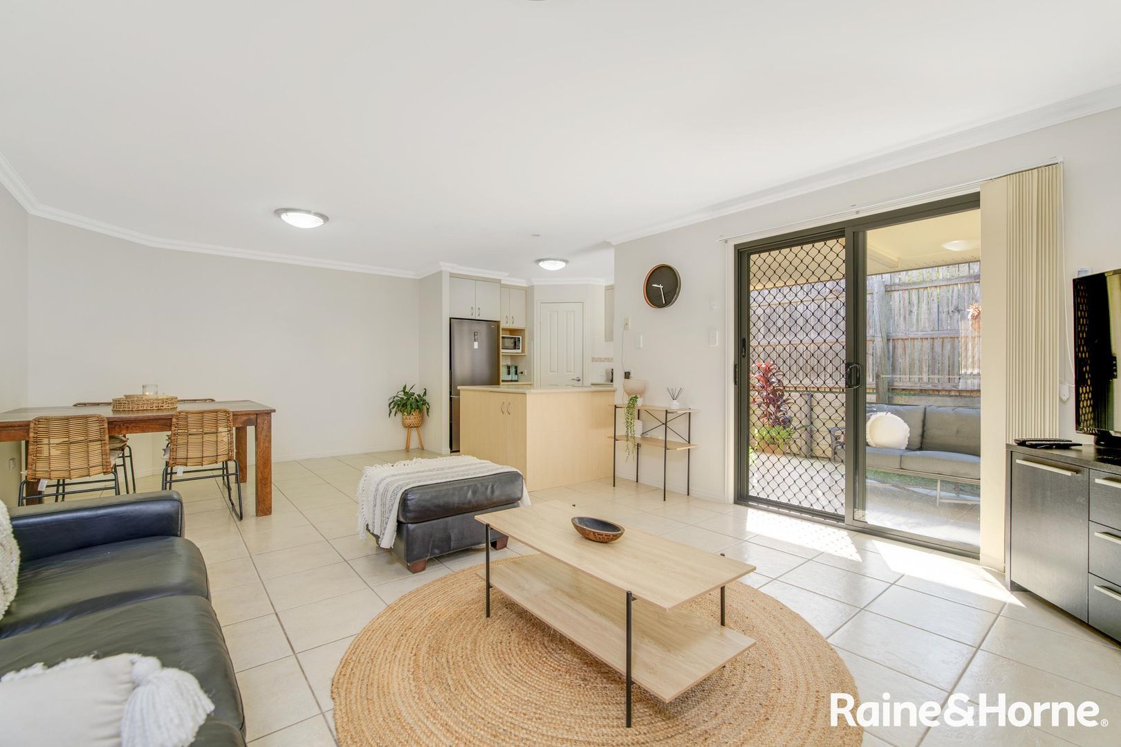 10 Larcom Rise, West Gladstone QLD 4680 | Domain