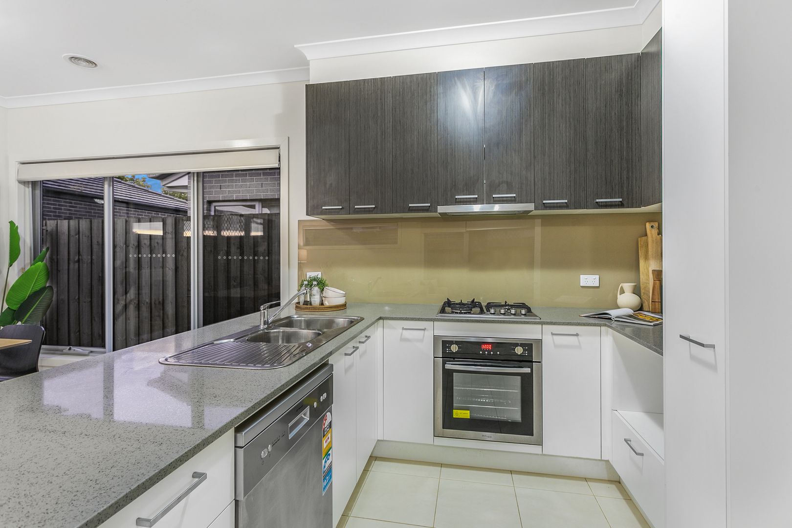 3 Metro Circuit, Berwick VIC 3806 - Apartment For Rent | Domain