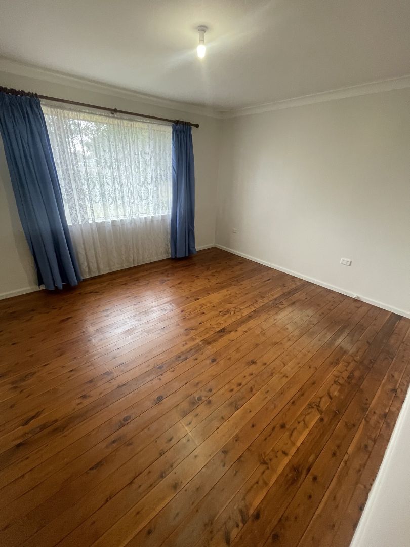 3 Crown Street, Crookwell NSW 2583 - House For Rent - $400 | Domain