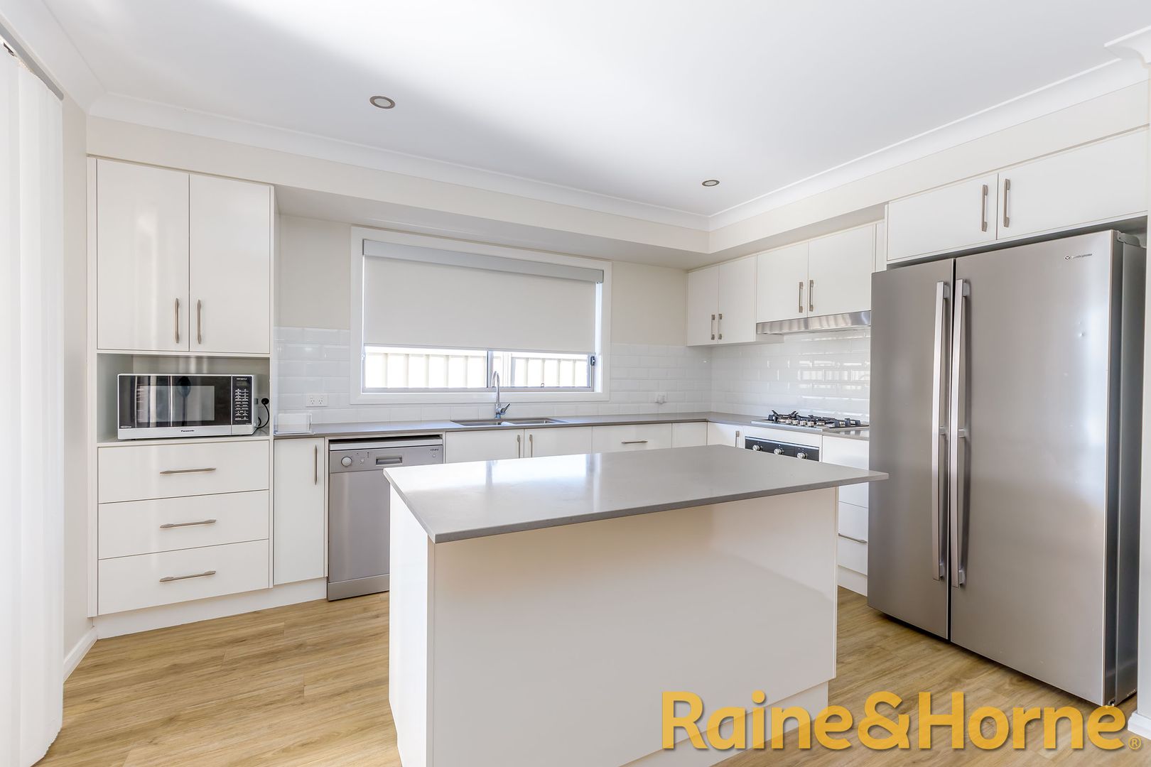 12 Ebor Way, Dubbo NSW 2830 - House For Rent - $550 | Domain