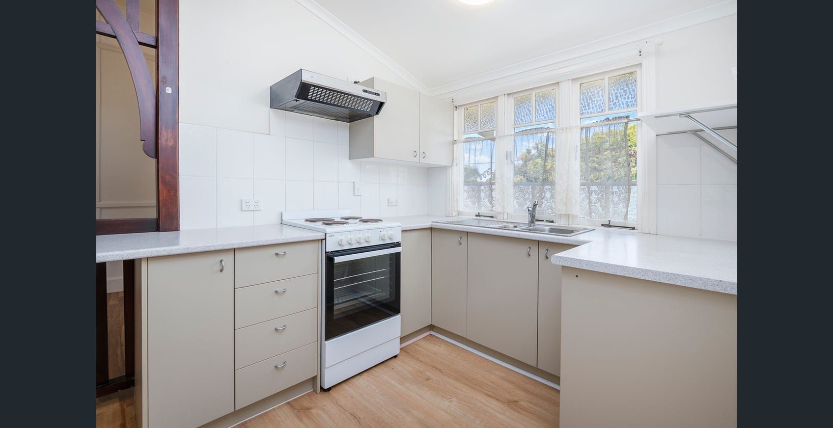 2/100 Mountjoy Terrace, Manly QLD 4179 - House For Rent - $400 | Domain