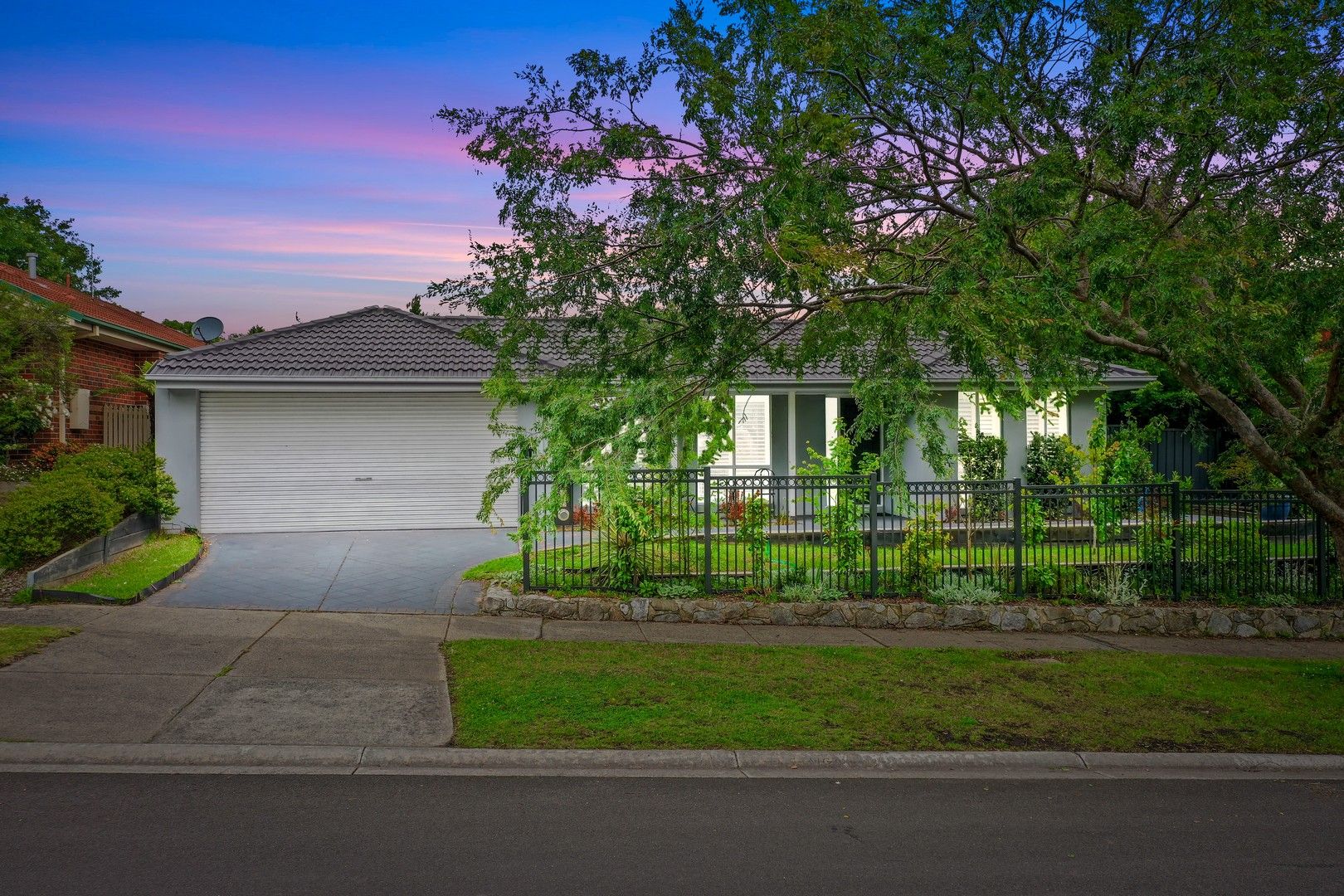 91 Jerilderie Drive, Berwick VIC 3806 | Domain