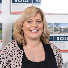 Carly Foster | Hayden Real Estate Ocean Grove | Real Estate Agent in 75 ...