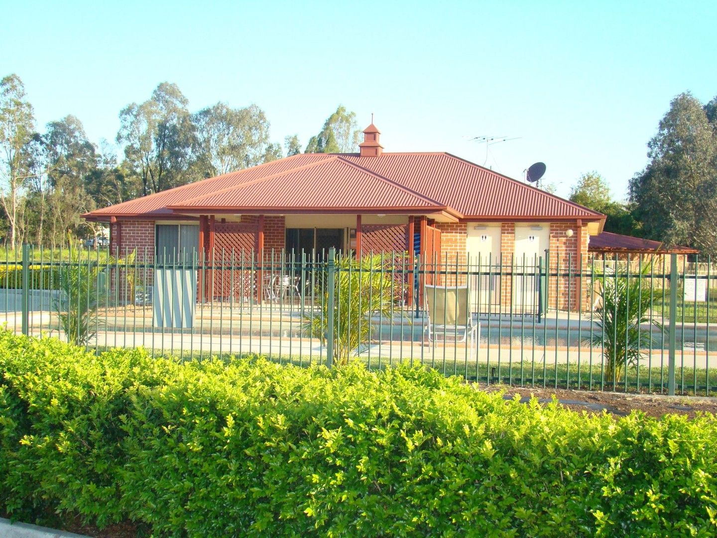 1/191-199 Warwick Road, Churchill QLD 4305 - Townhouse For Rent | Domain