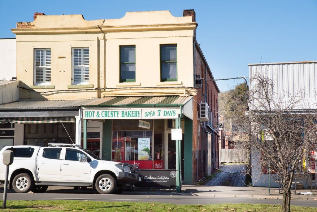 184 Barker Street Castlemaine Vic 3450 Apartment For Rent Domain