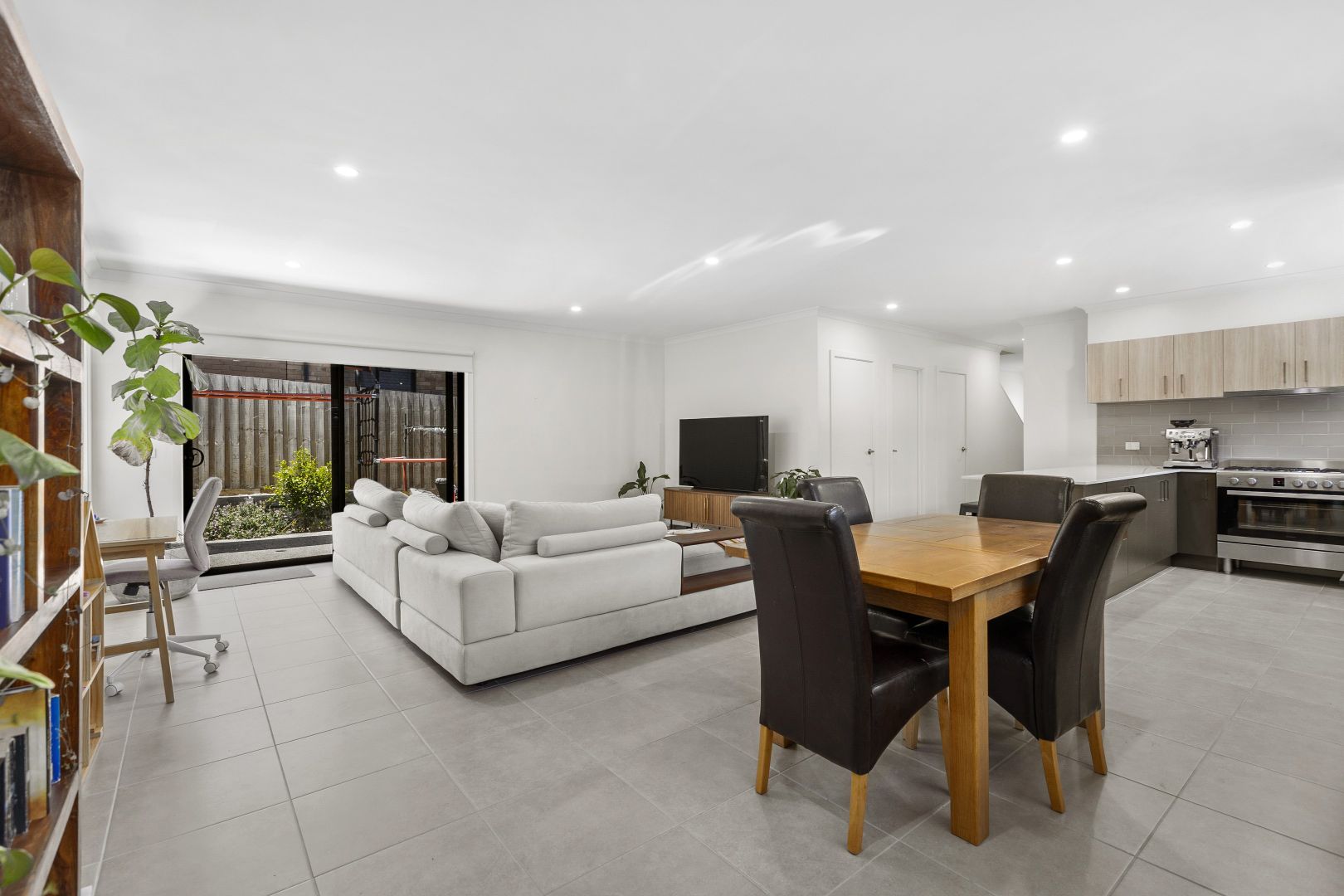 40A Cook Street, Newtown VIC 3220 - Townhouse For Rent | Domain