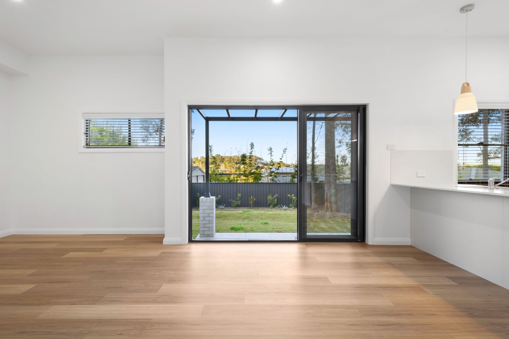 24/235 Warners Bay Road, Mount Hutton NSW 2290 - Townhouse For Rent ...
