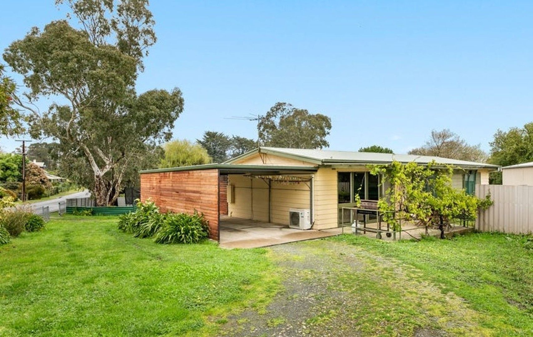 11 West Street, Echunga SA 5153 - House For Rent | Domain