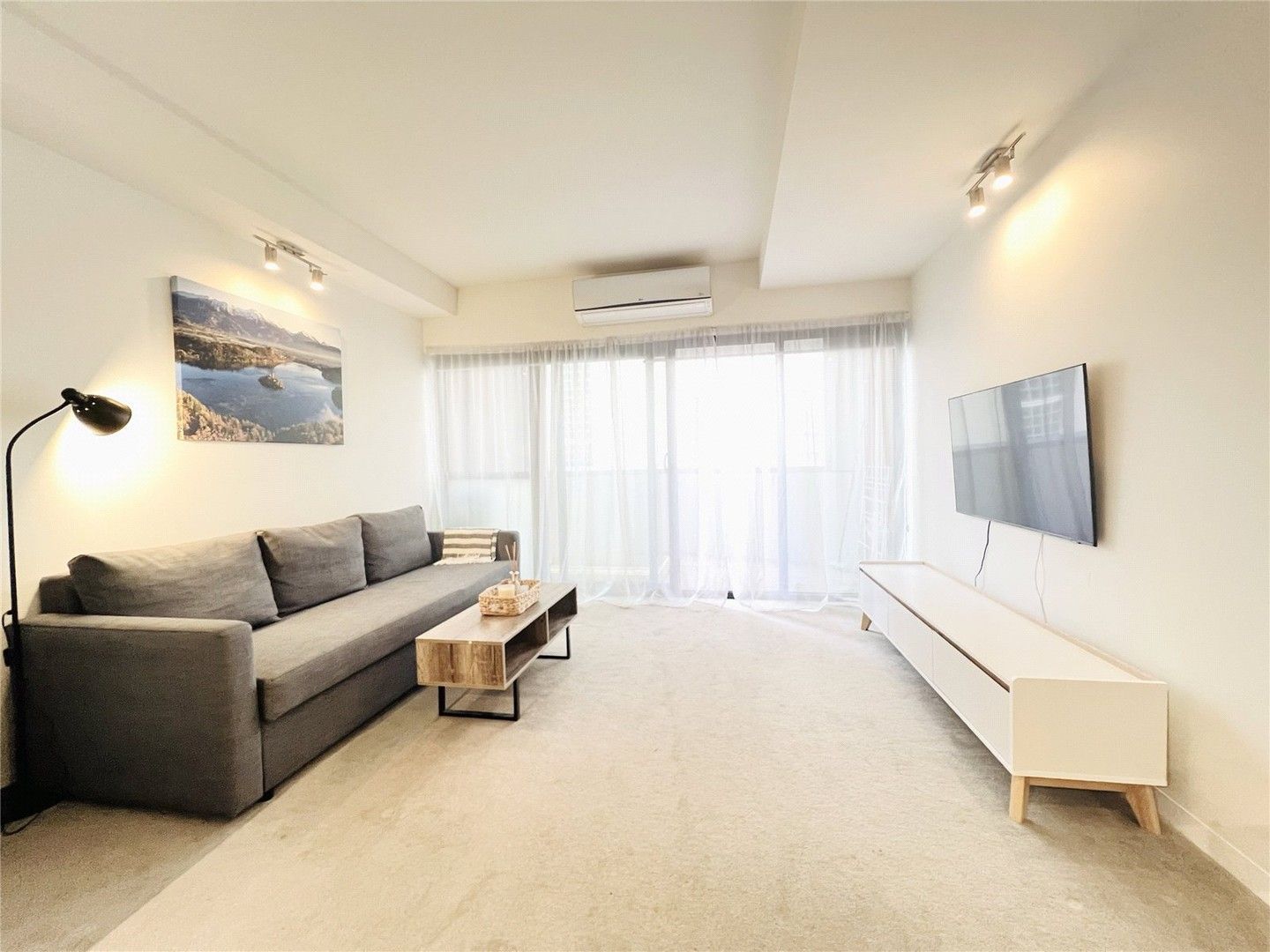 702/18 Russell Place, Melbourne VIC 3000 - Apartment For Rent - $850 ...
