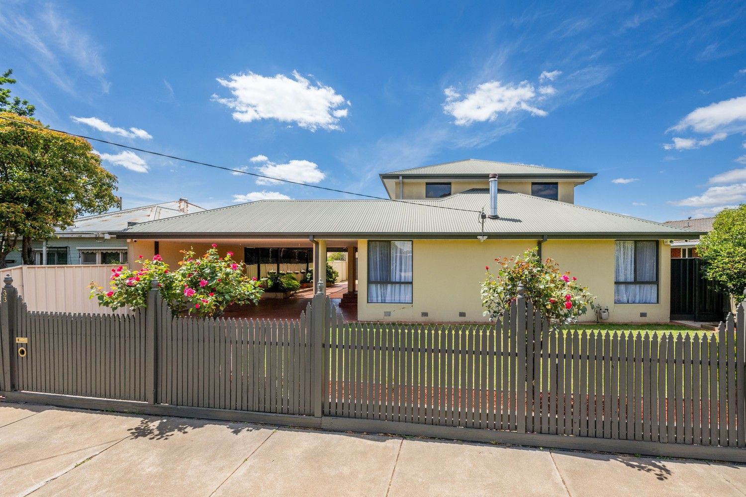 33 Albert Street, Shepparton VIC 3630 - House For Rent | Domain