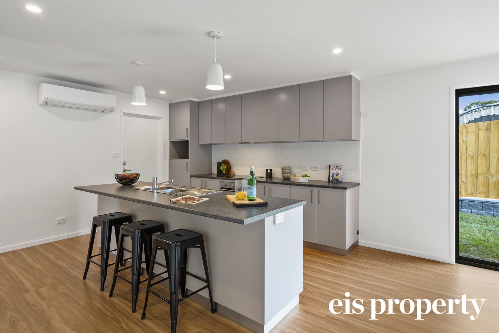 3/8 Bounty Street, Warrane TAS 7018 | Domain