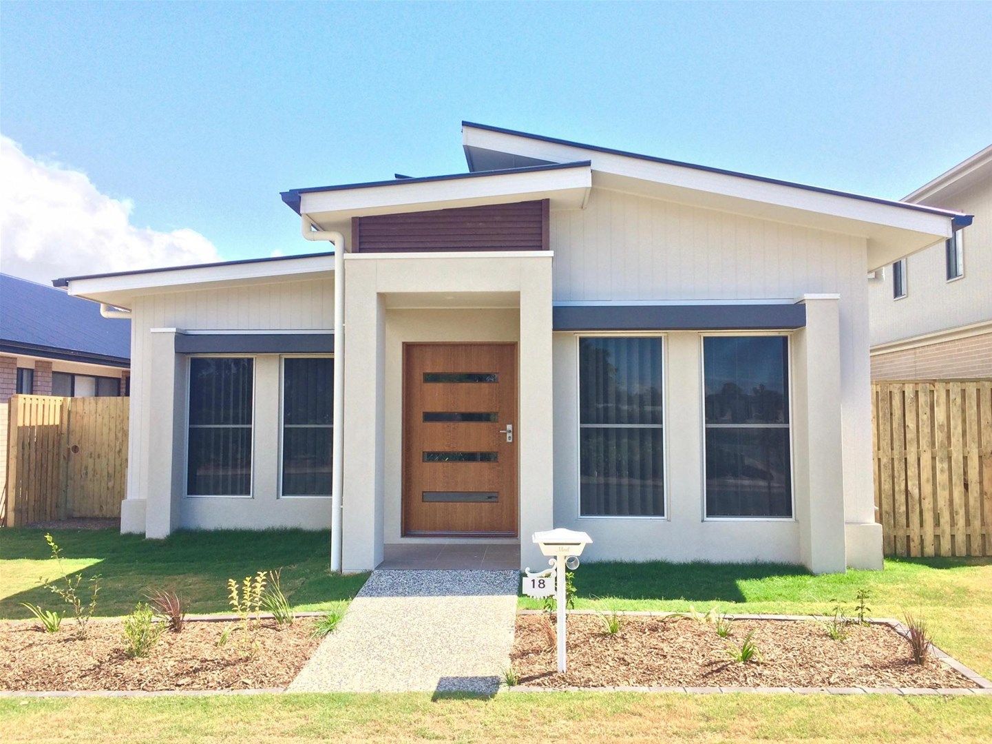 18 View Line Terrace, Hope Island | Property History & Address Research ...