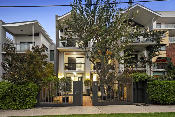 2/45-47 Stuart Street, Perth WA 6000 | Domain