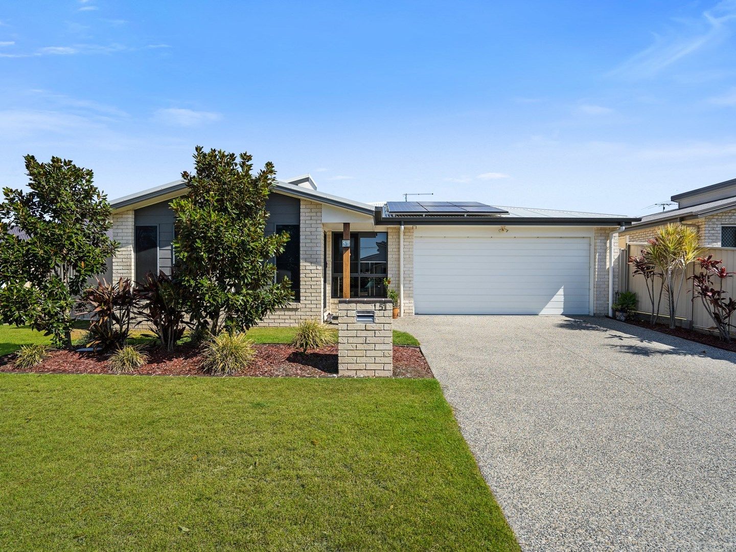 51 Lancaster Circuit, Redland Bay | Property History & Address Research ...