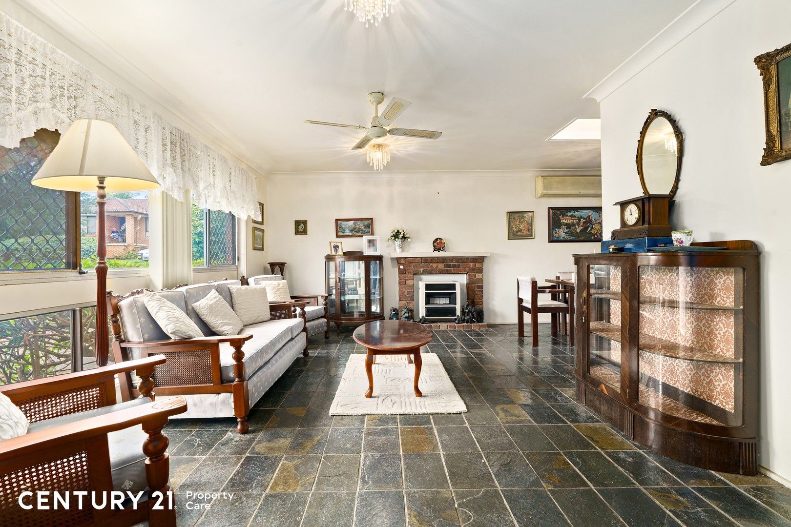 Sold 3 Ray Place, Minto NSW 2566 on 12 Apr 2023 - 2018448591 | Domain