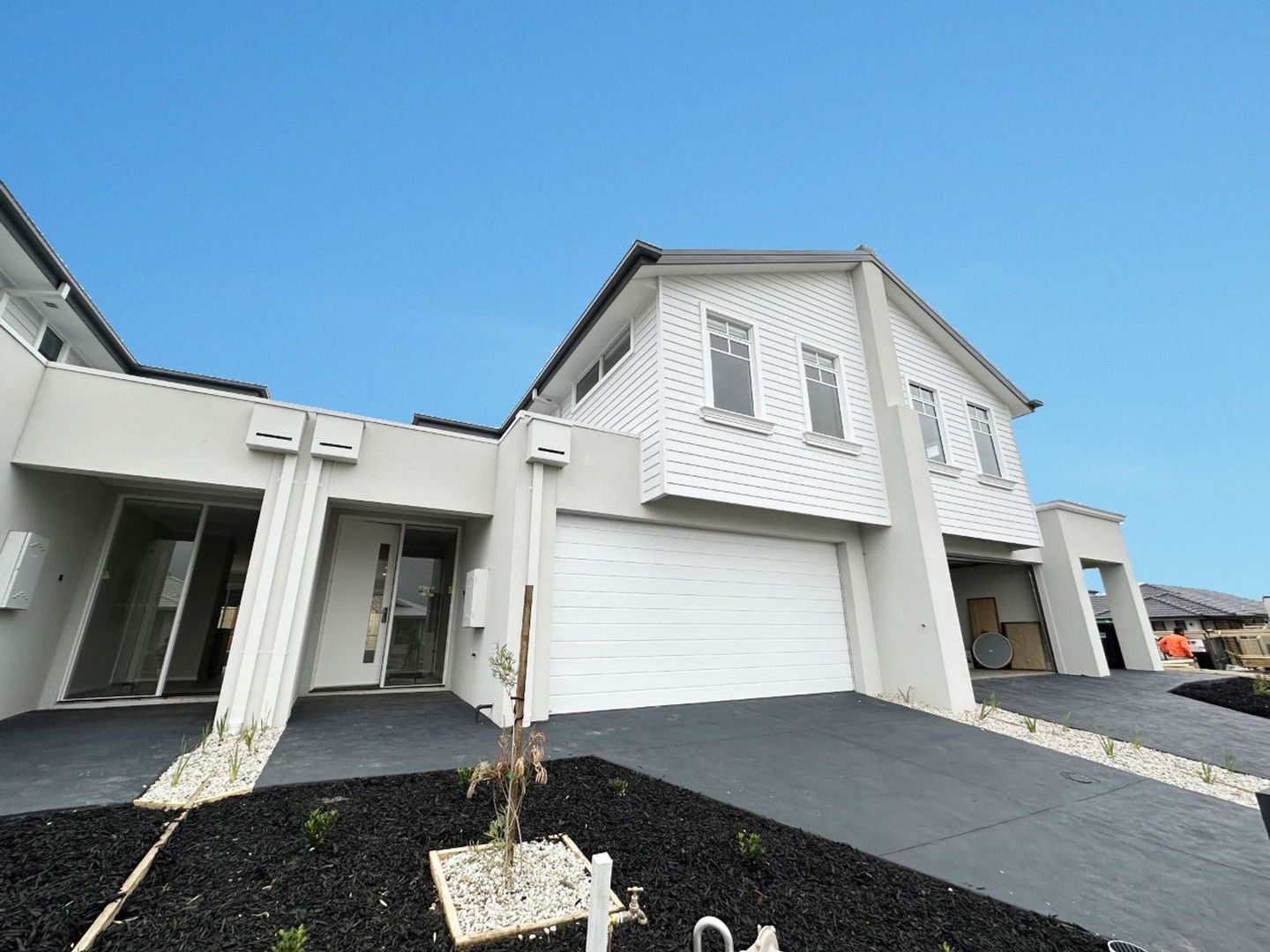 6 Fairmont Crescent, Fraser Rise VIC 3336 - Townhouse For Rent | Domain