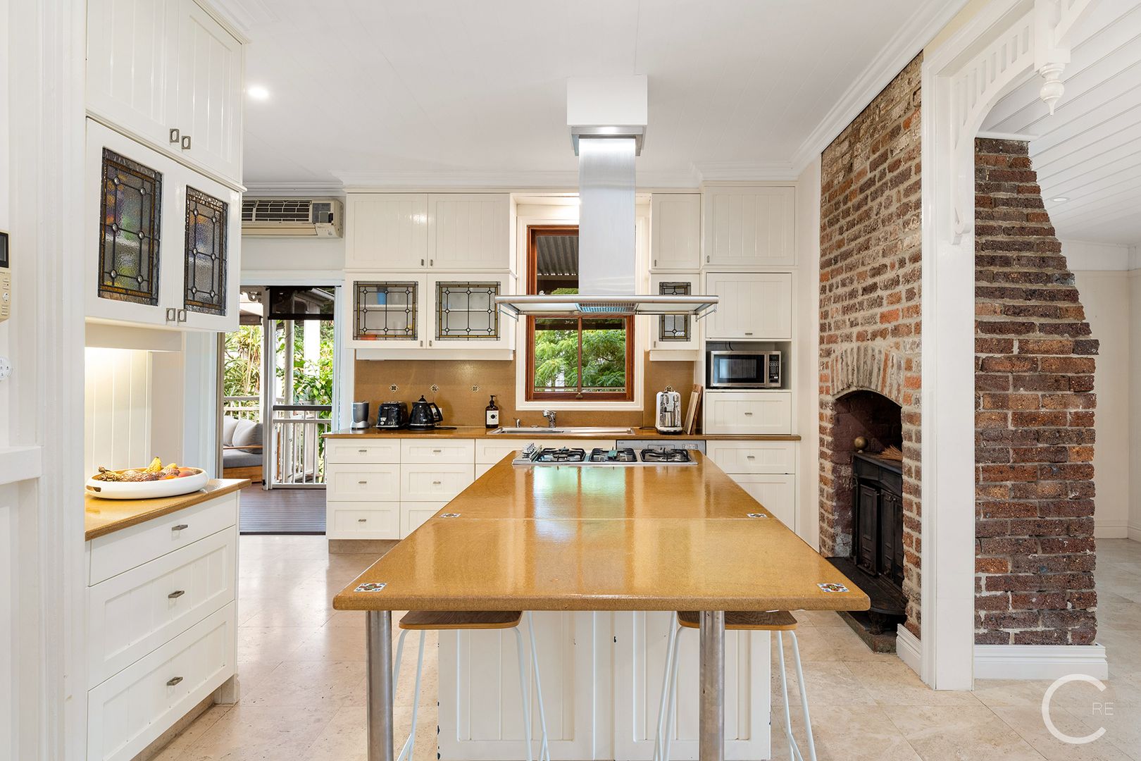 67 Stephens Rd, South Brisbane QLD 4101 - House For Rent | Domain