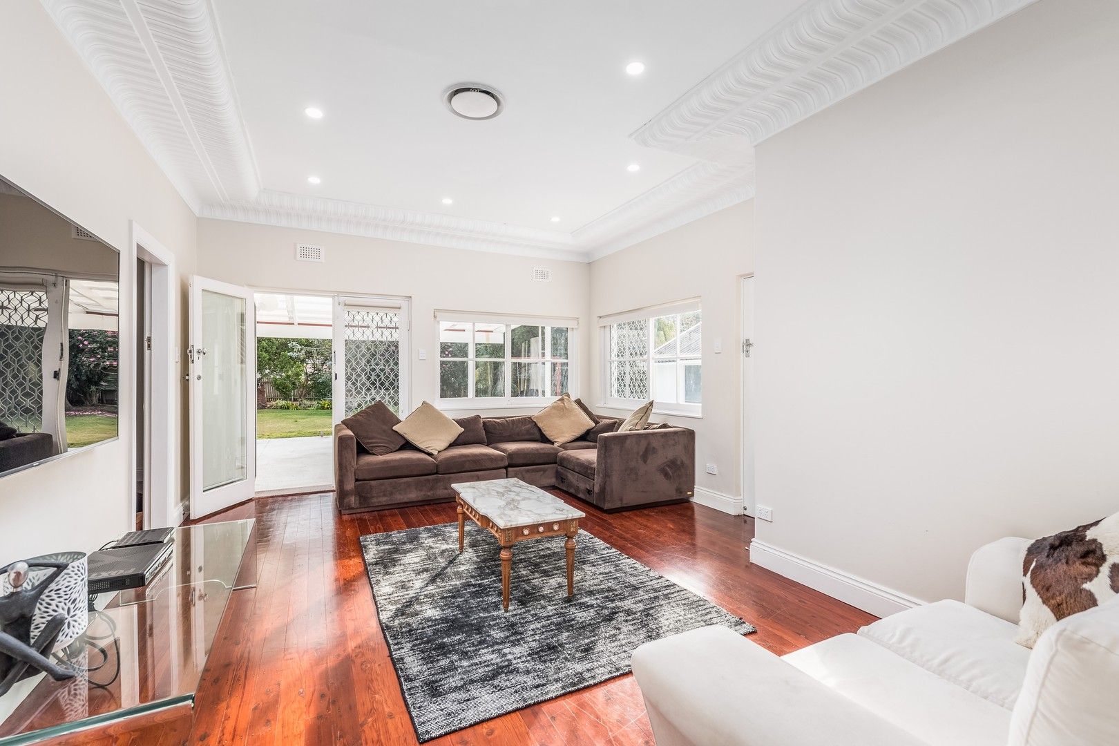 7 Chuter Avenue, Monterey NSW 2217 - House For Rent | Domain