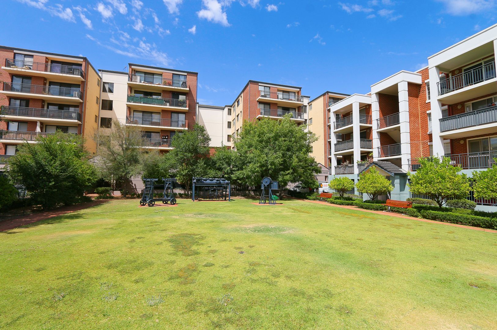 22/10 Pendal Lane, Perth WA 6000 - Apartment For Rent - $650 | Domain