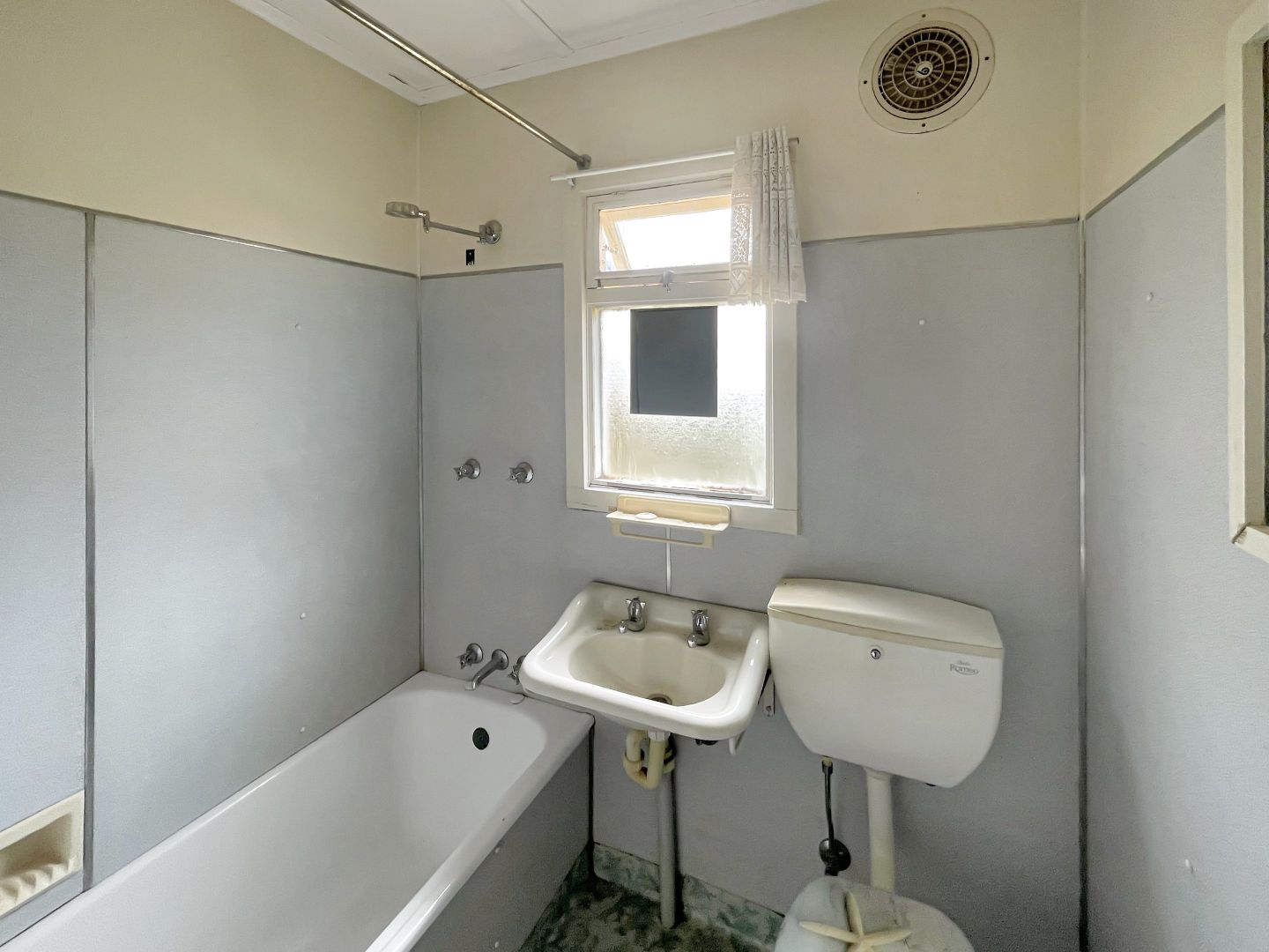 2 Nulang Place, Cooma NSW 2630 - House For Rent | Domain