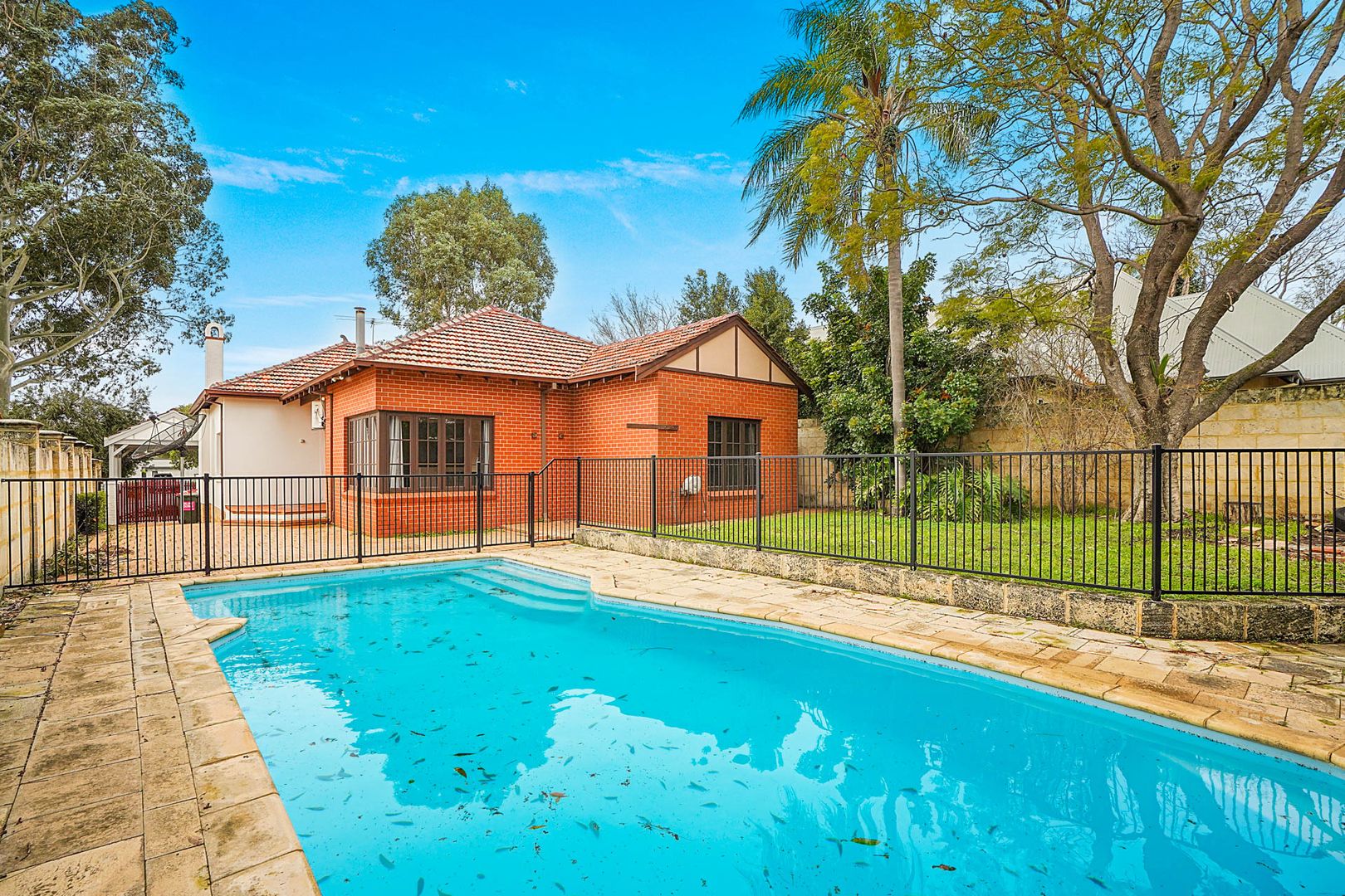 33 Weld Street, Nedlands WA 6009 - House For Rent - $1,300 | Domain