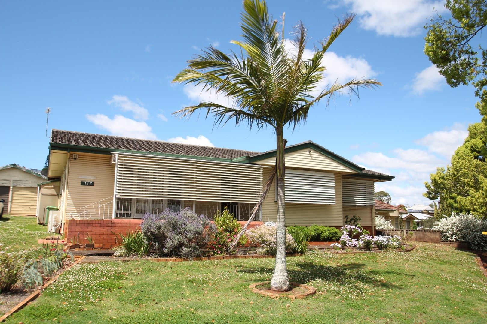 Sold 146 Ruthven Street, North Toowoomba QLD 4350 on 11 Oct 2016 ...