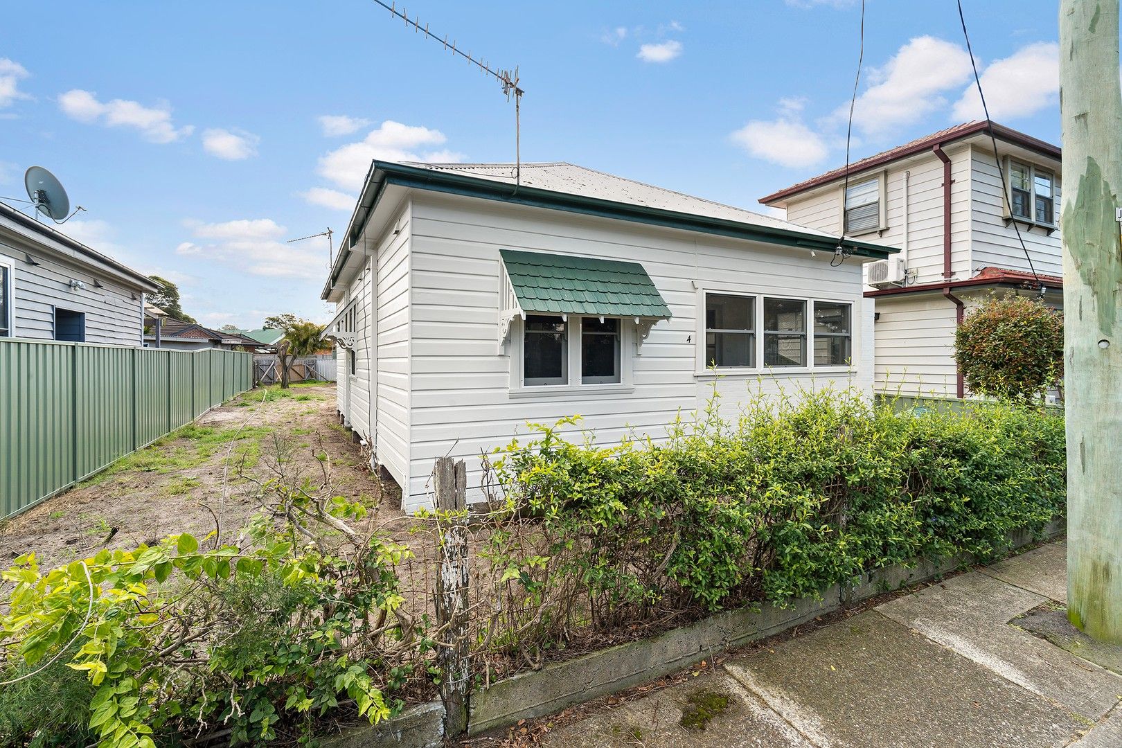 4 Bates Street, Hamilton North NSW 2292 - House For Rent | Domain