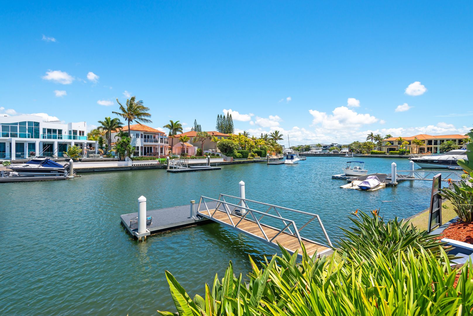 21 Queen Guineveres Place, Sovereign Islands QLD 4216 | Domain