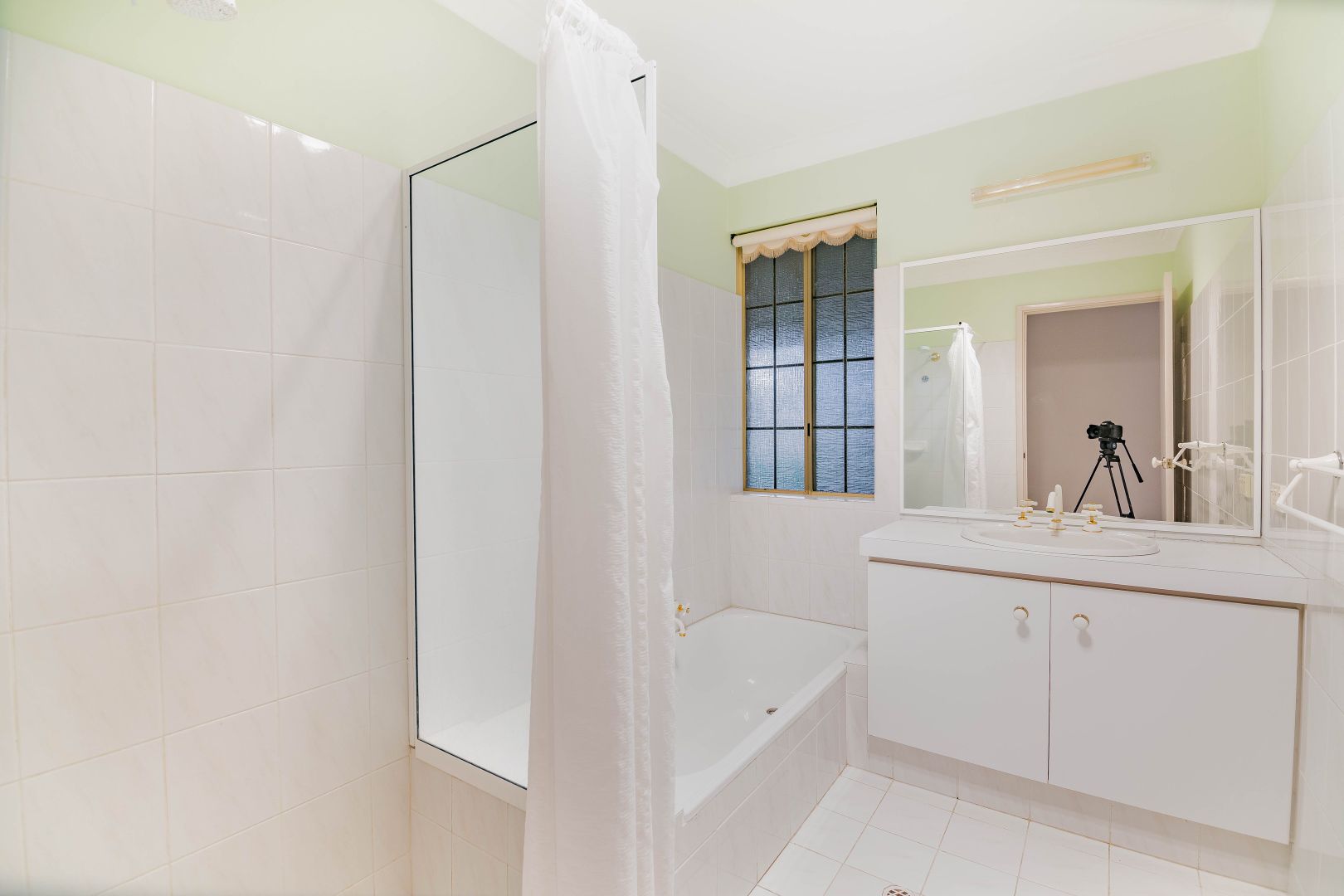 10 Monitor Way, Australind WA 6233 - House For Rent | Domain