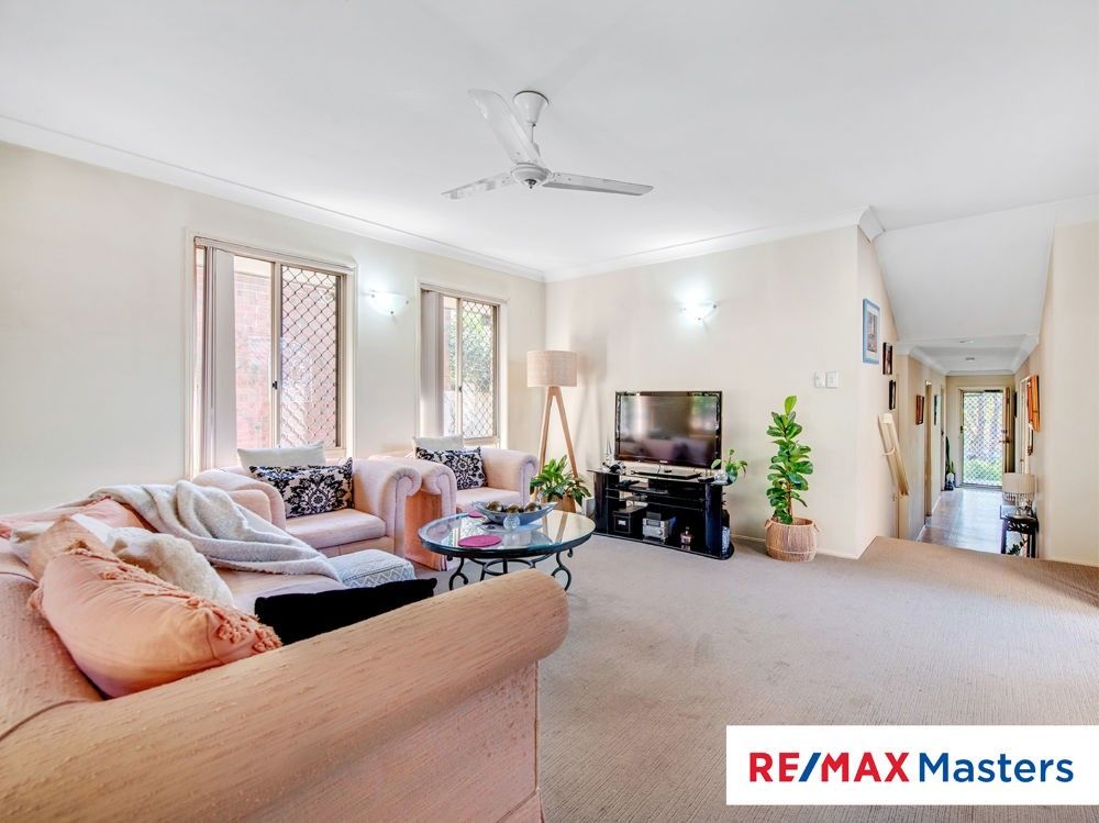 32 Flinders Cres, Forest Lake QLD 4078 - House For Rent | Domain