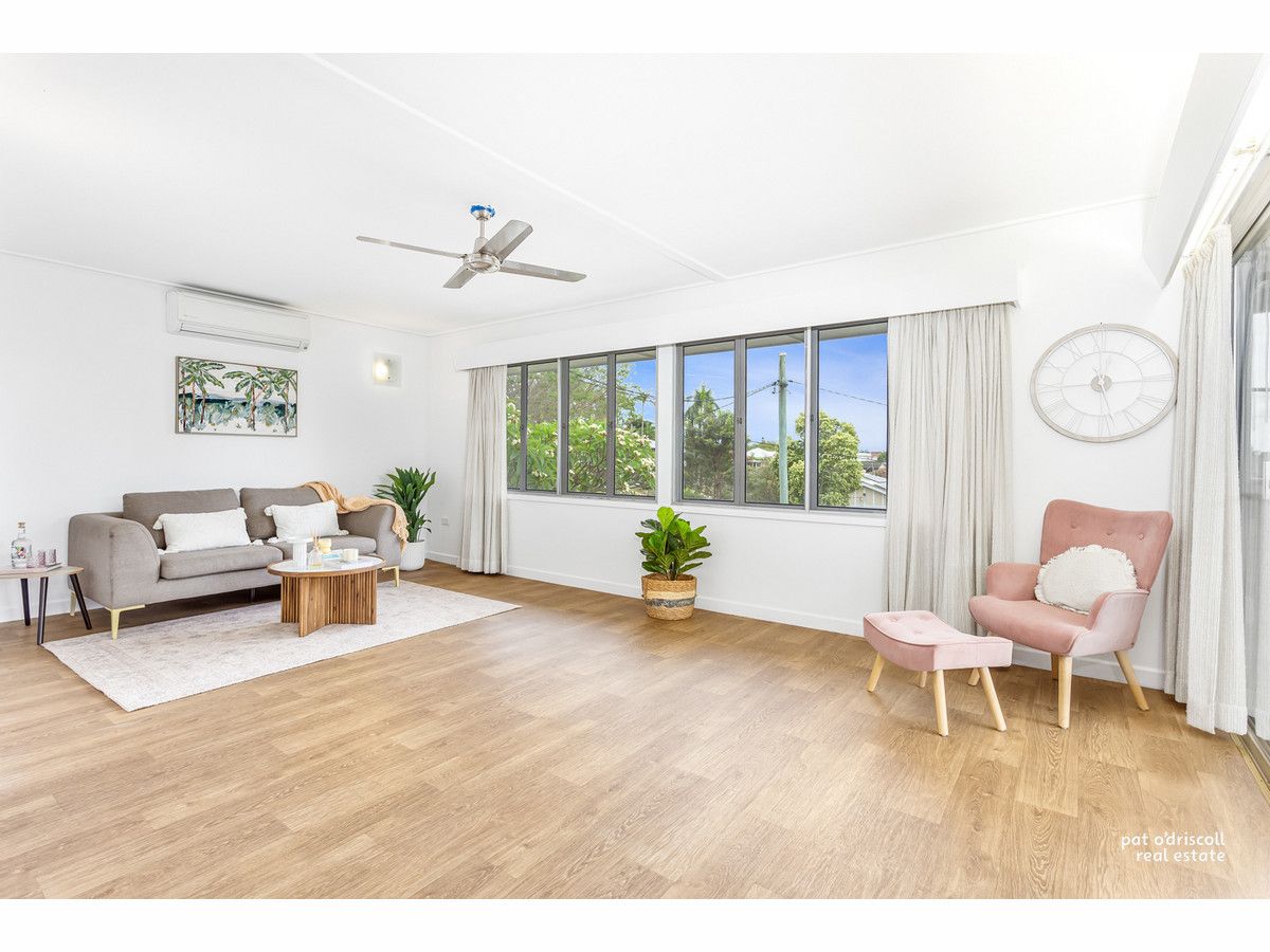 33 Queen Street, The Range QLD 4700 - House For Rent | Domain