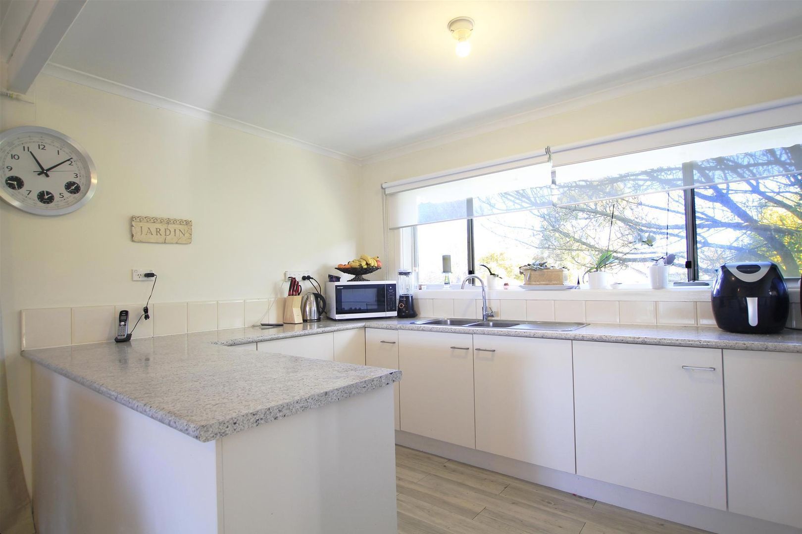 27 Ritchie Street, Caramut VIC 3274 | Domain