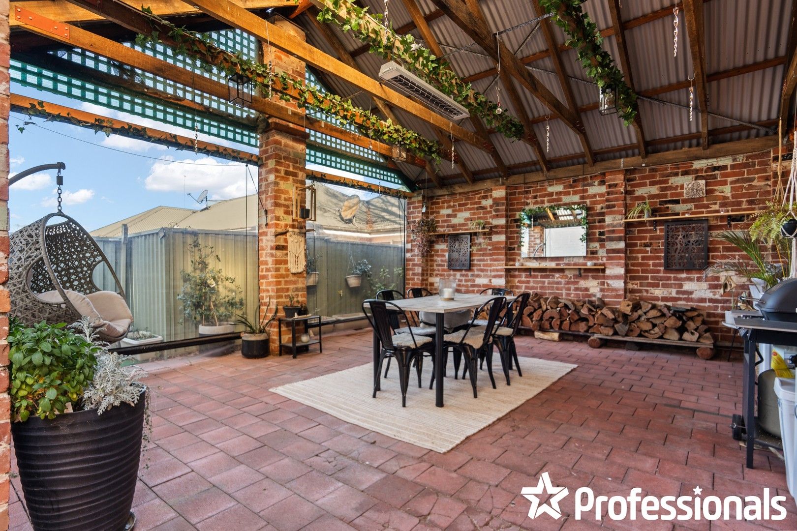 16 Bant Street, Bathurst NSW 2795 | Domain