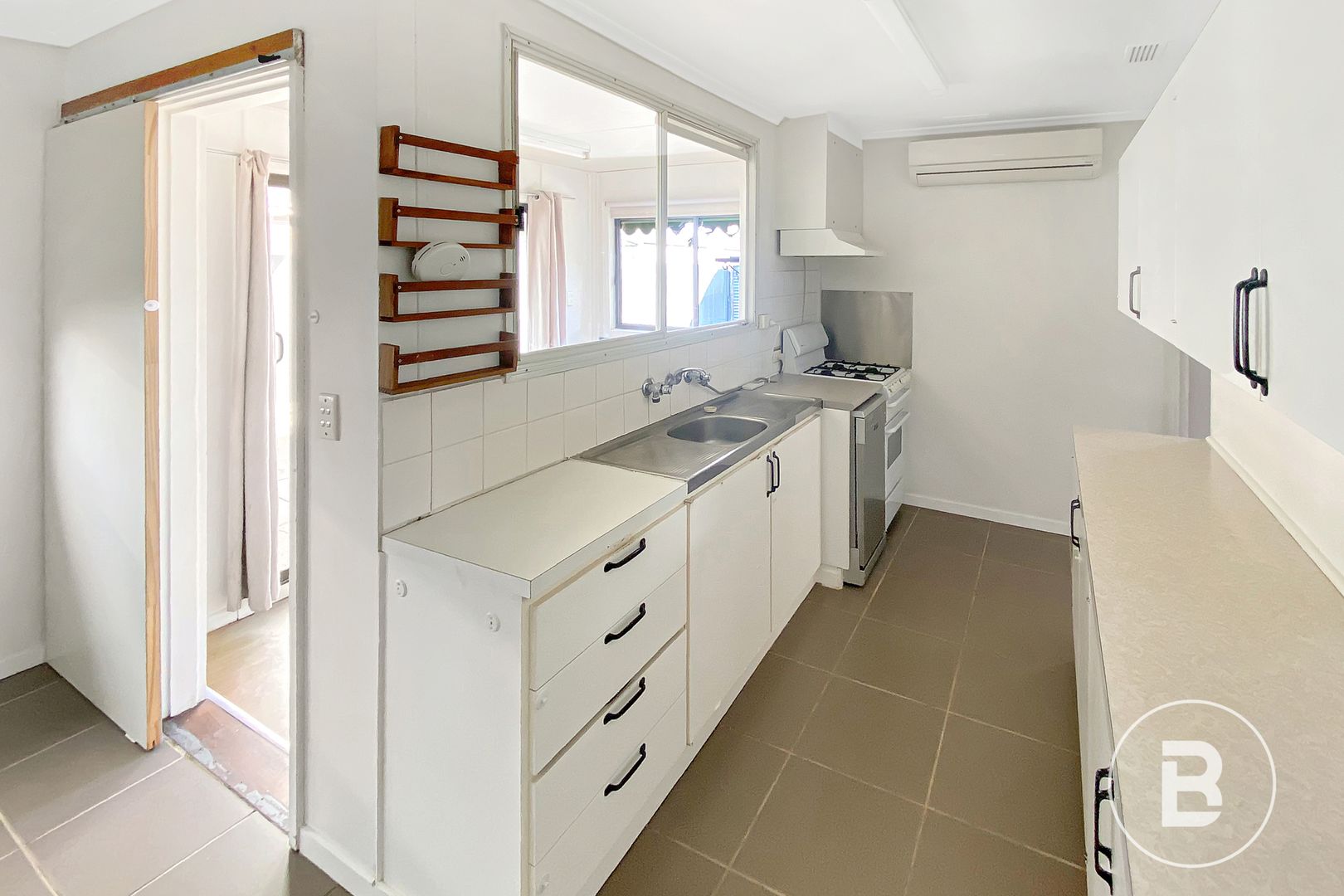 501 Gillies Street North, Wendouree VIC 3355 - House For Rent | Domain