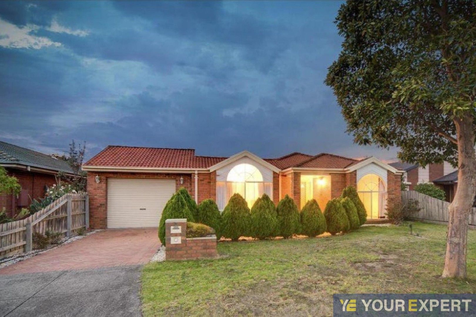 4 Meldrum Court, Narre Warren South VIC 3805 - House For Rent | Domain
